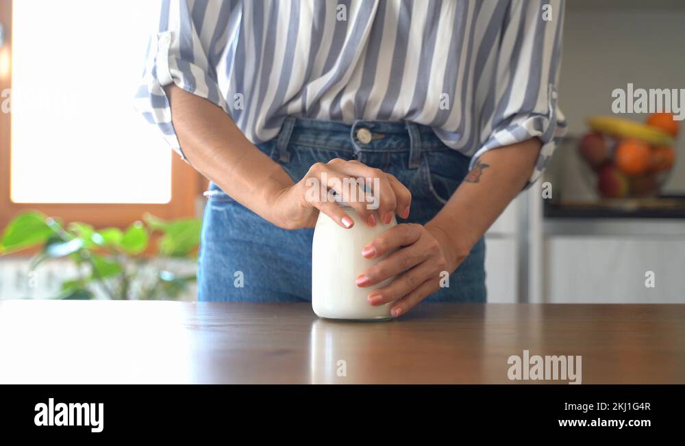 Hand opening jar Stock Videos & Footage - HD and 4K Video Clips - Alamy