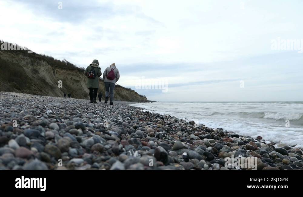 Flint beach Stock Videos & Footage - HD and 4K Video Clips - Alamy