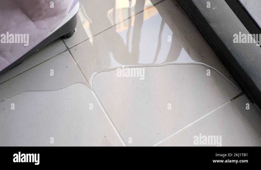 Tile covers Stock Videos & Footage - HD and 4K Video Clips - Alamy