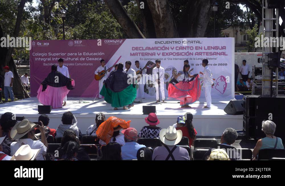 Indigenous kids dancing in Oaxaca and singing in native indigenous ...