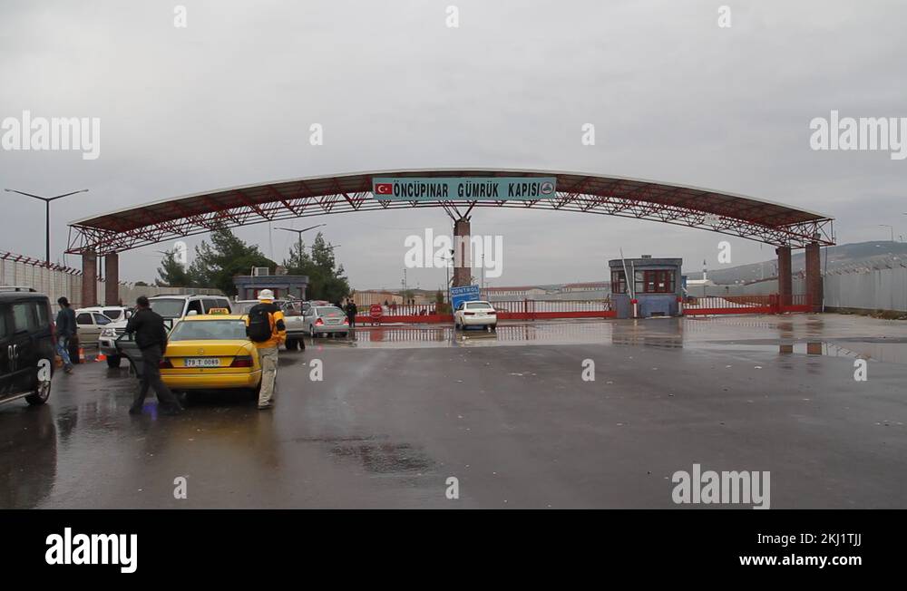 Turkey syria border Stock Videos & Footage - HD and 4K Video Clips - Alamy