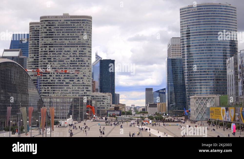 Coeur defense towers Stock Videos & Footage - HD and 4K Video Clips - Alamy