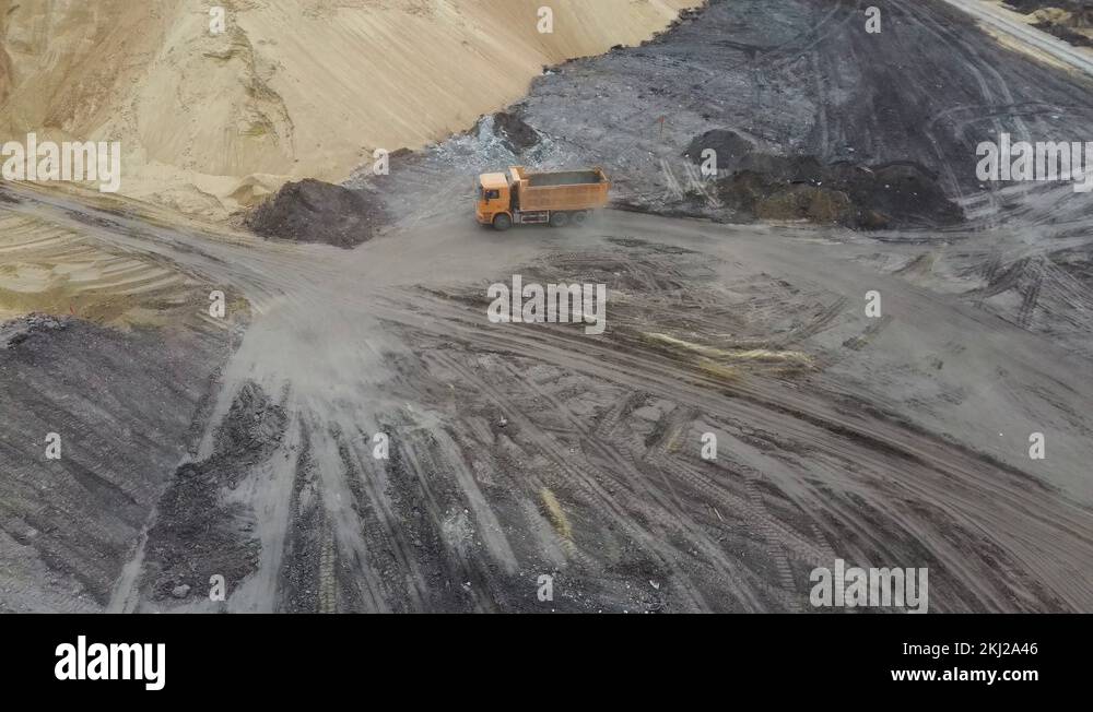 Clay quarry lorry Stock Videos & Footage - HD and 4K Video Clips - Alamy