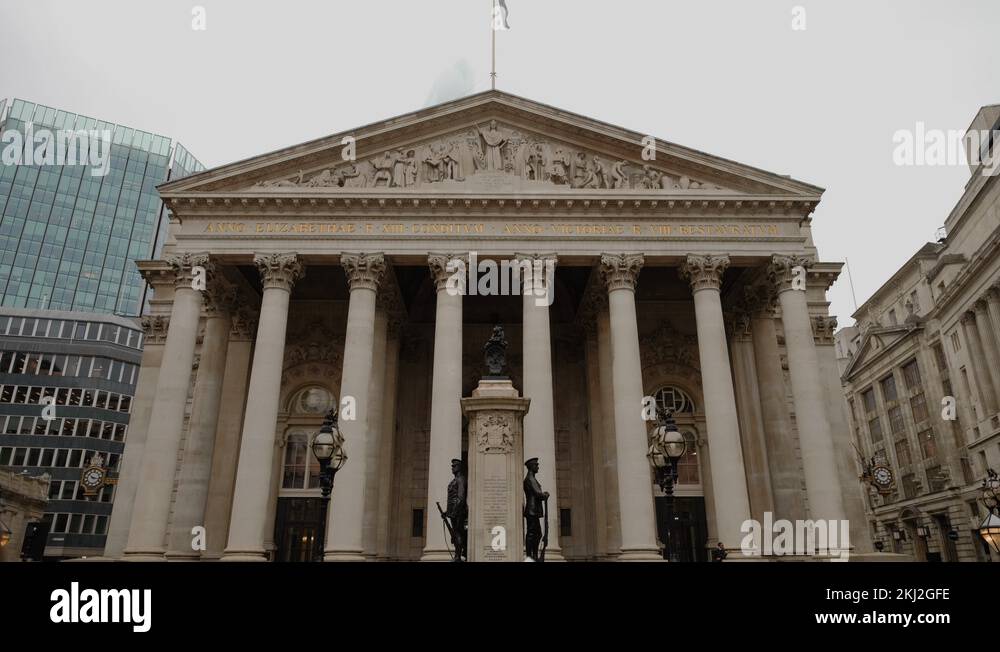 The jubilee walkway Stock Videos & Footage - HD and 4K Video Clips - Alamy