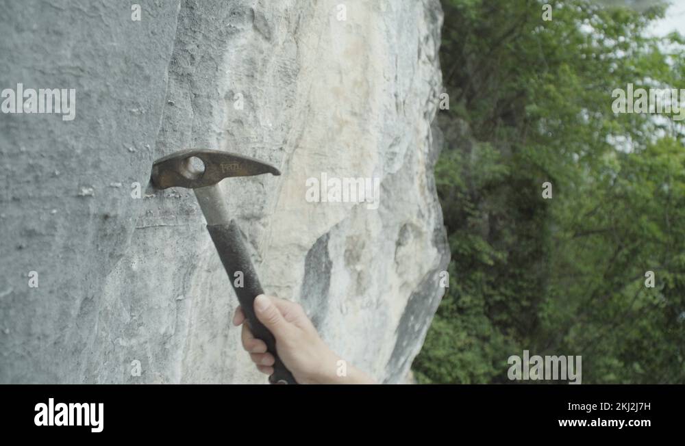 Hammer tapping Stock Videos & Footage - HD and 4K Video Clips - Alamy