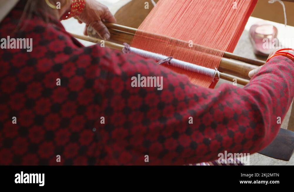 Traditional indian sari loom Stock Videos & Footage - HD and 4K Video ...