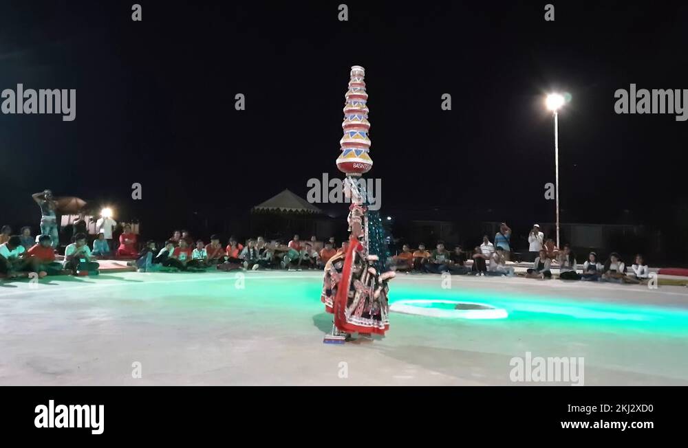 Desert dance indian Stock Videos & Footage - HD and 4K Video Clips - Alamy