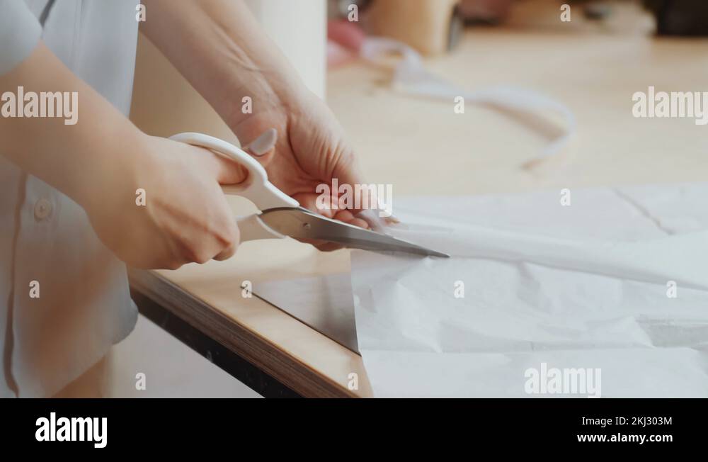 Cutting paper scissors Stock Videos & Footage - HD and 4K Video Clips ...