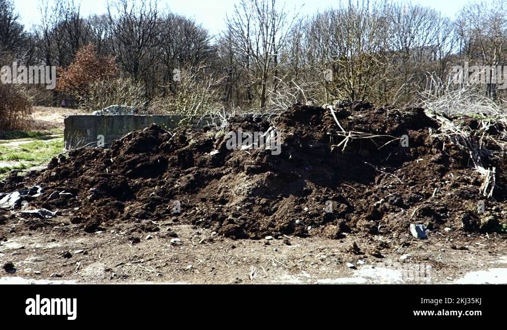 Manure storage Stock Videos & Footage - HD and 4K Video Clips - Alamy