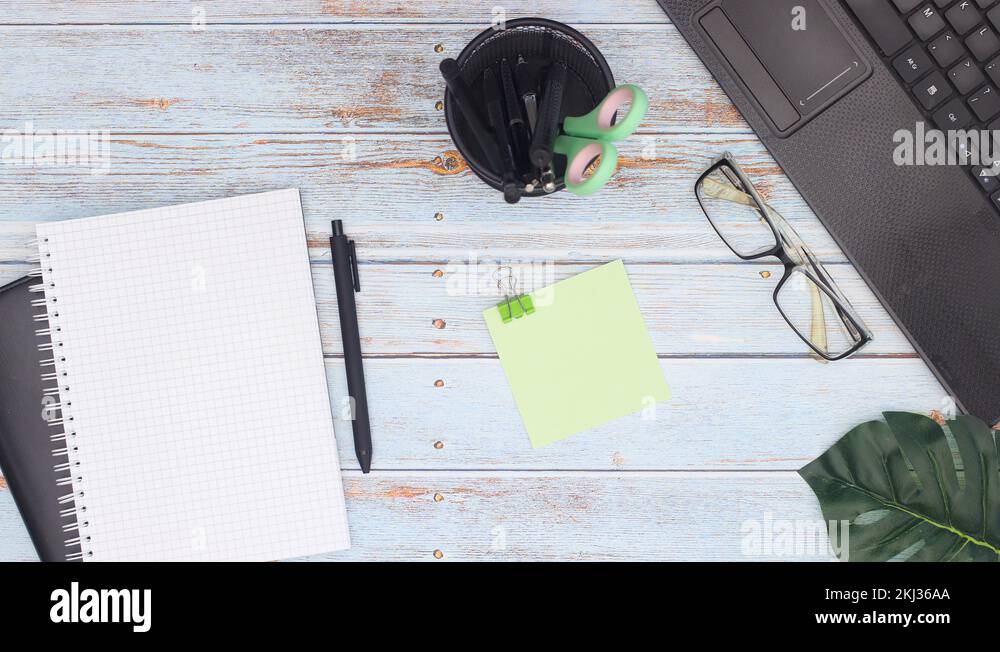 Mobile with green screen appear on work space business table - Stop ...