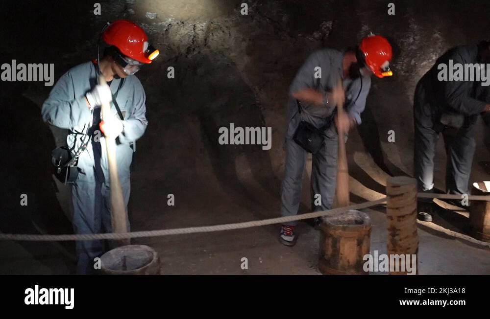 Krakow salt mines Stock Videos & Footage - HD and 4K Video Clips - Alamy