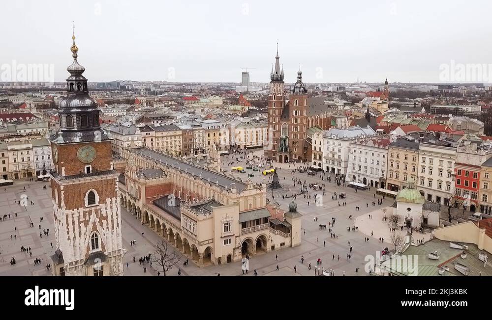 Kosciol mariacki Stock Videos & Footage - HD and 4K Video Clips - Alamy