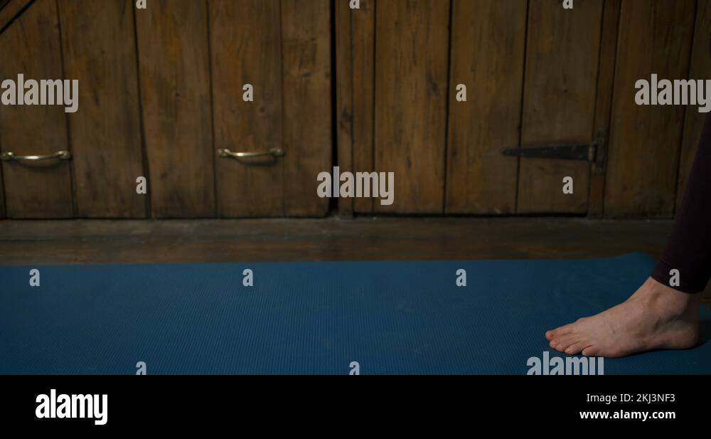 Quiet position Stock Videos & Footage - HD and 4K Video Clips - Alamy