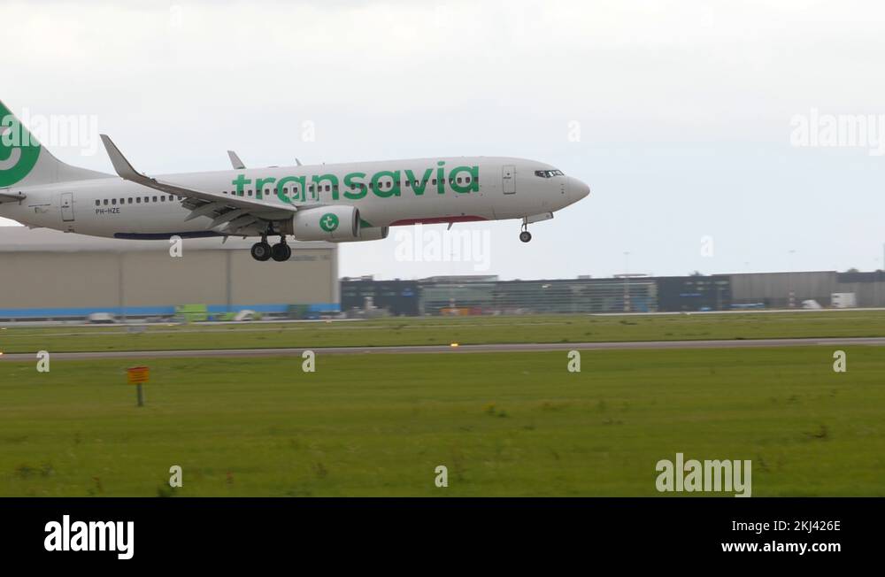 Transavia airliner Stock Videos & Footage - HD and 4K Video Clips - Alamy