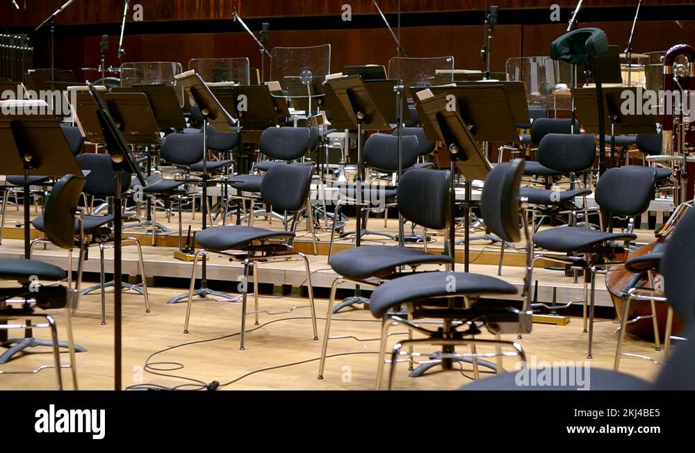 Music stands Stock Videos & Footage - HD and 4K Video Clips - Alamy