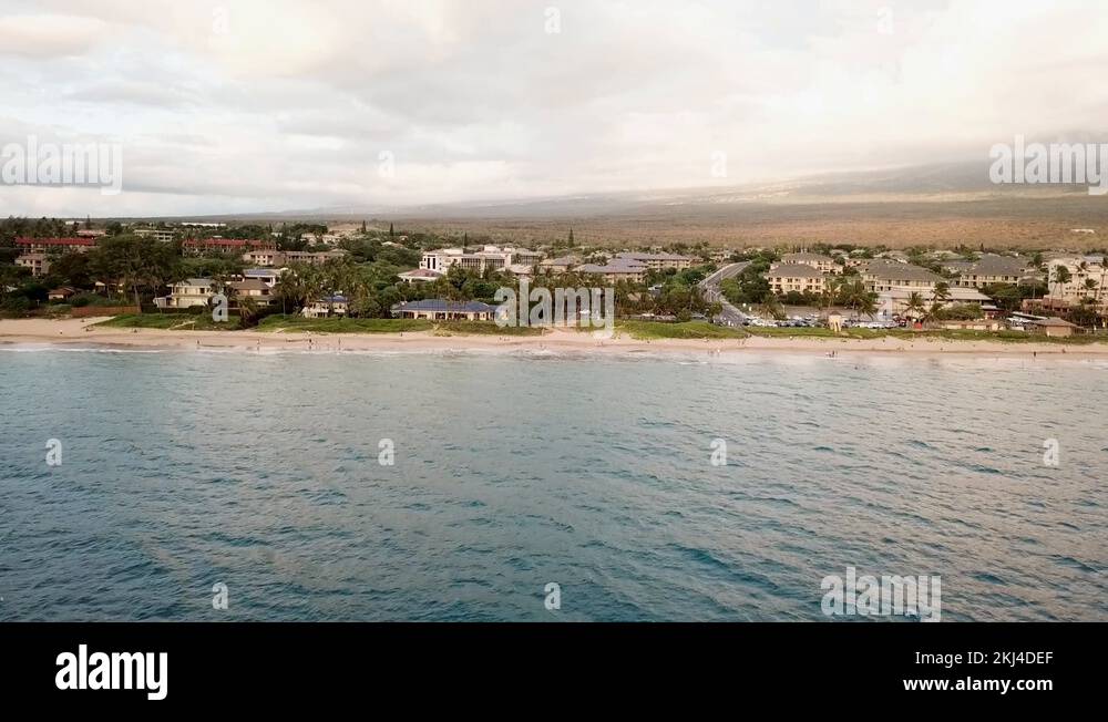 Maui hawaii aerial Stock Videos & Footage - HD and 4K Video Clips - Alamy