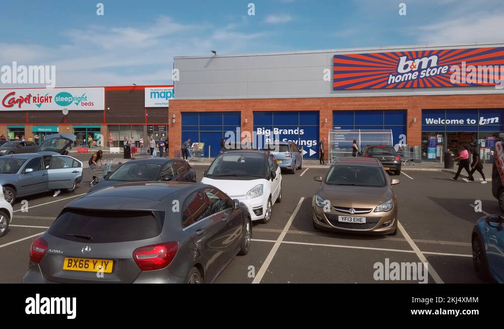 Social scenes Stock Videos & Footage - HD and 4K Video Clips - Alamy