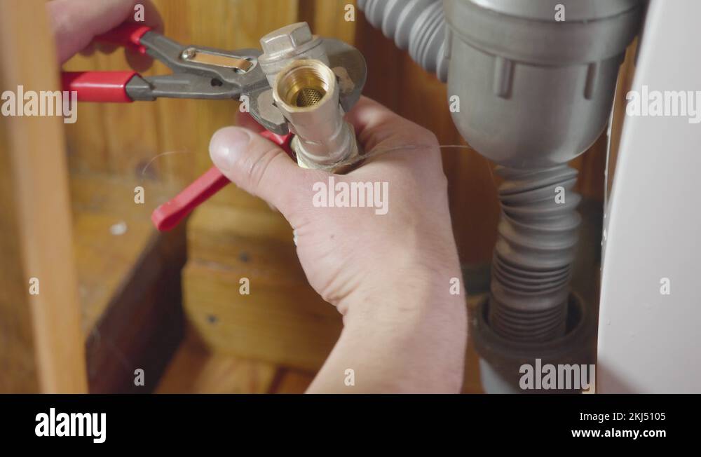 Plumbing connection Stock Videos & Footage - HD and 4K Video Clips - Alamy