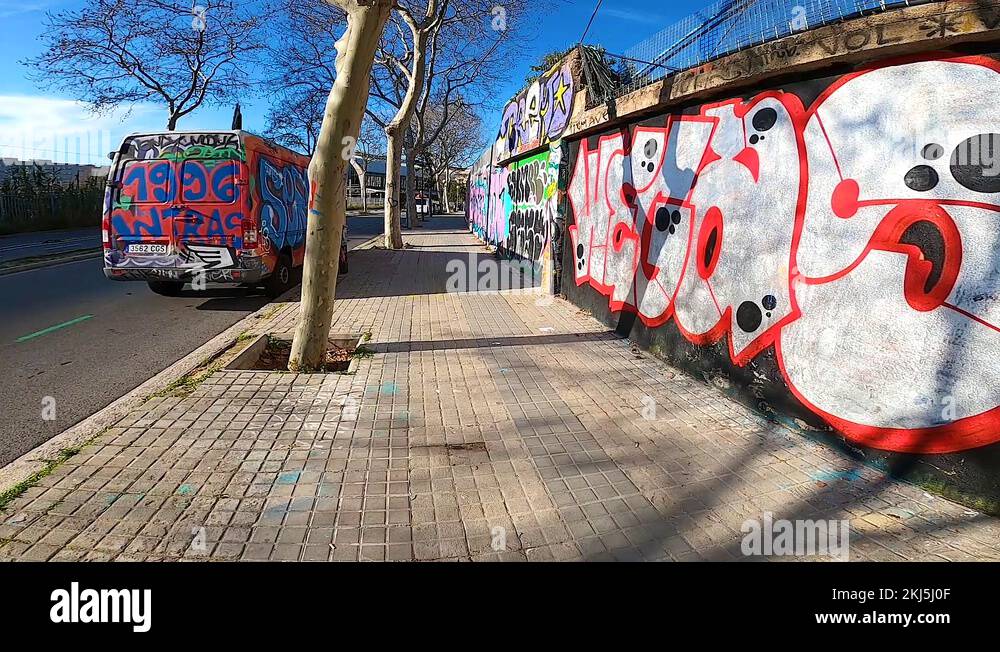 Full wall graffiti Stock Videos & Footage - HD and 4K Video Clips - Alamy