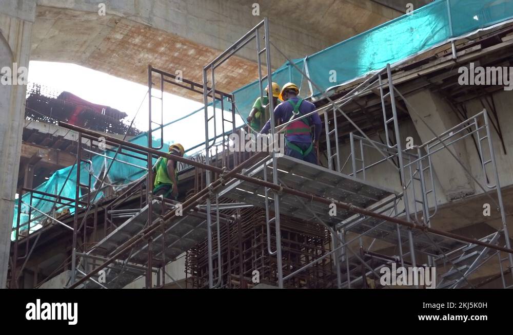 Steel bar installation Stock Videos & Footage - HD and 4K Video Clips ...