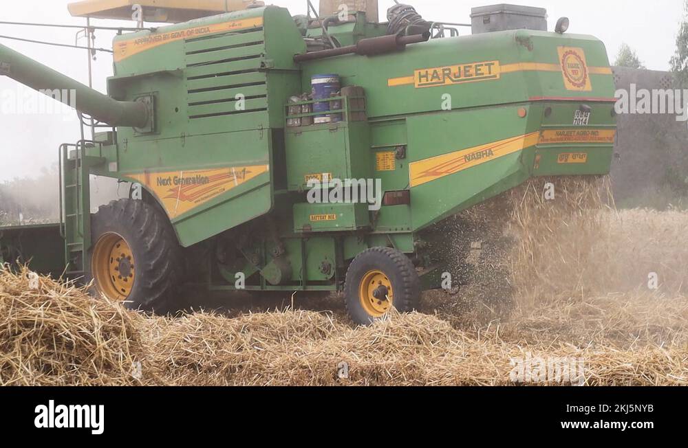 Crop cutting machine Stock Videos & Footage - HD and 4K Video Clips - Alamy