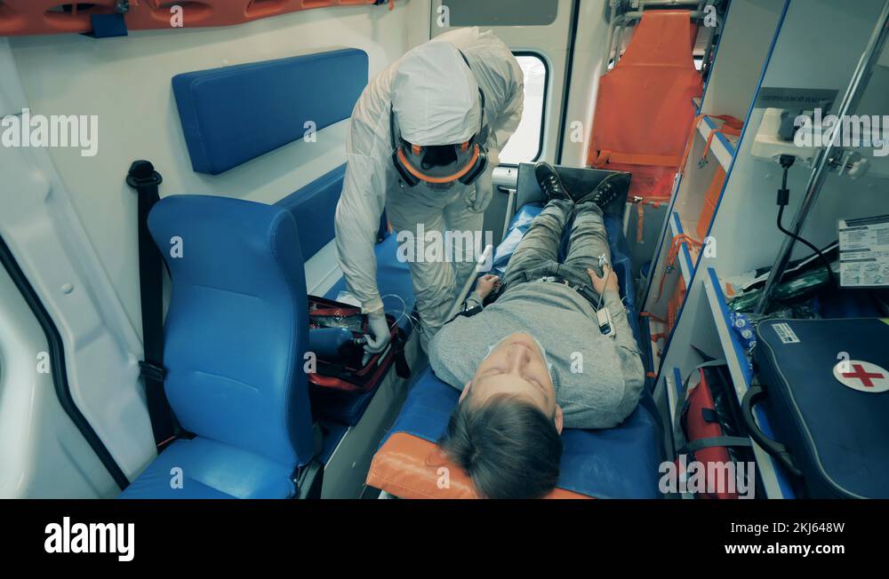 Oxygen ambulance Stock Videos & Footage - HD and 4K Video Clips - Alamy