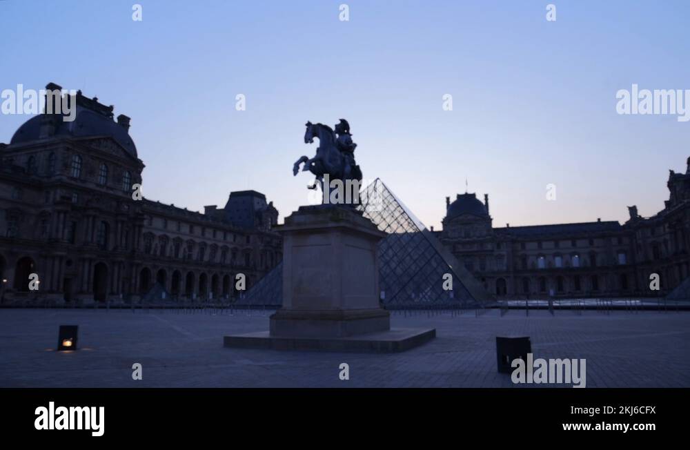Nobody statue Stock Videos & Footage - HD and 4K Video Clips - Alamy