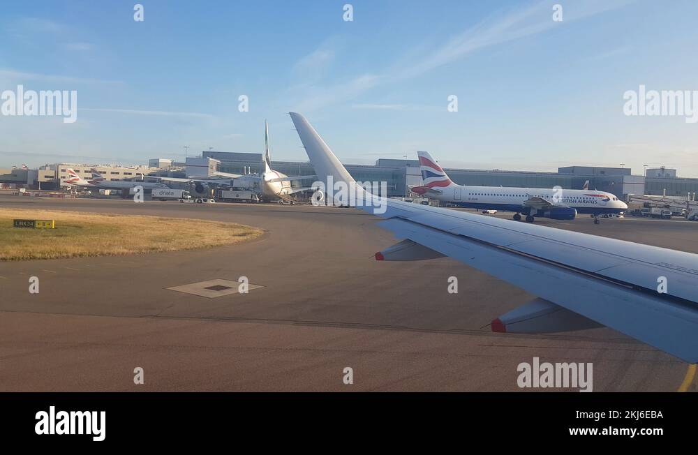 Heathrow airport terminal building Stock Videos & Footage - HD and 4K ...