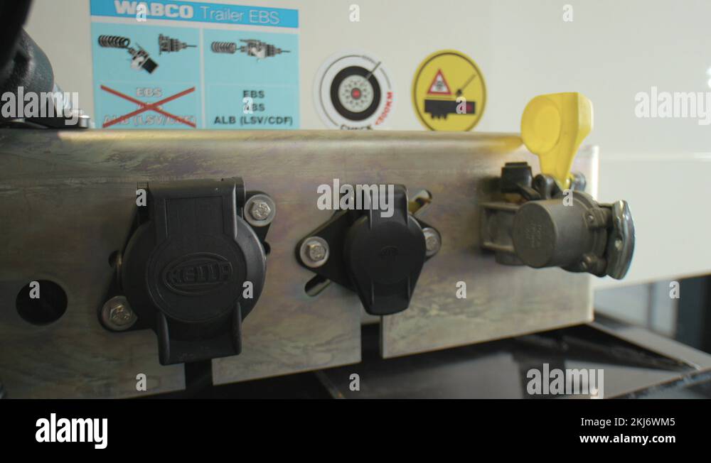 Electrical coupling Stock Videos & Footage - HD and 4K Video Clips - Alamy