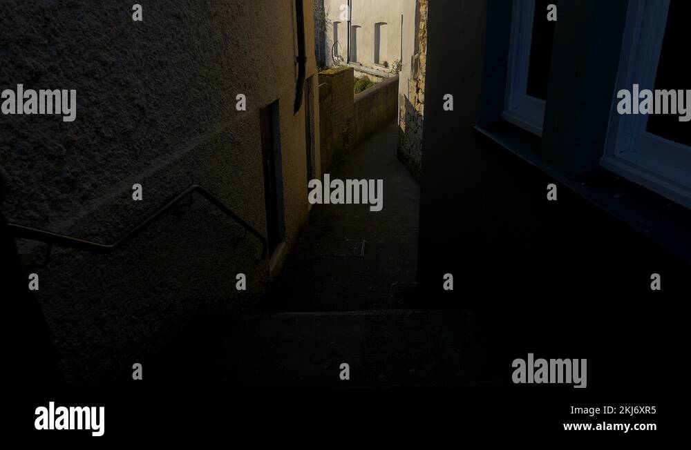 Alleyway alley steps Stock Videos & Footage - HD and 4K Video Clips - Alamy