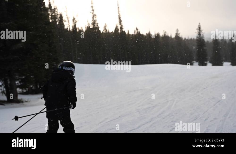 Kid snow skiing Stock Videos & Footage - HD and 4K Video Clips - Alamy