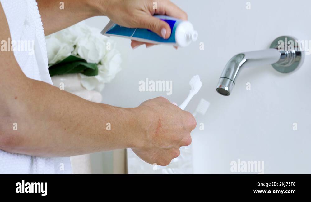 Squeezing toothpaste Stock Videos & Footage - HD and 4K Video Clips - Alamy