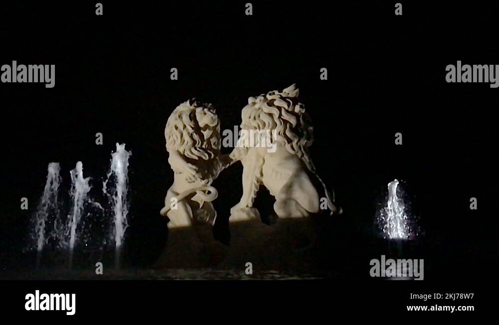 Water sculptured fountain Stock Videos & Footage - HD and 4K Video ...