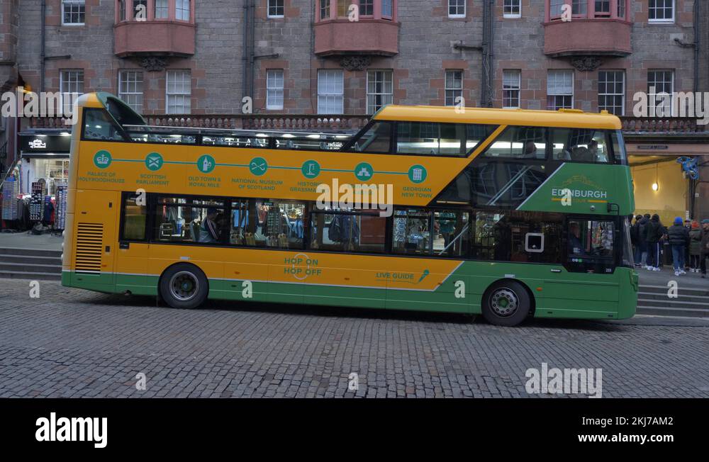 Bus edinburgh Stock Videos & Footage - HD and 4K Video Clips - Alamy
