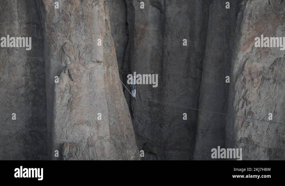 Highlining Stock Videos & Footage - HD and 4K Video Clips - Alamy