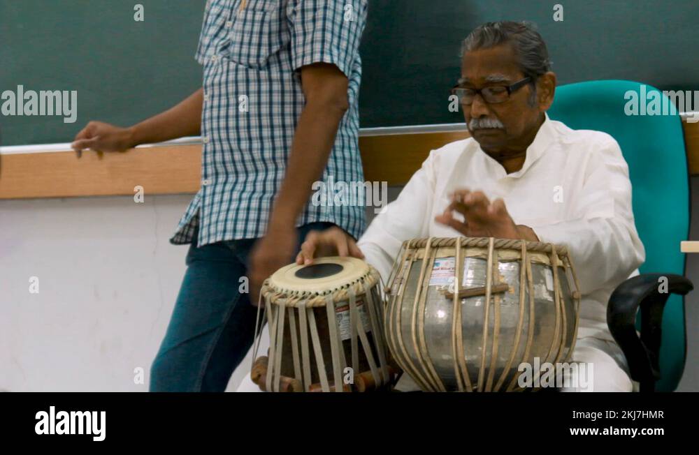 Tabla play Stock Videos & Footage - HD and 4K Video Clips - Alamy