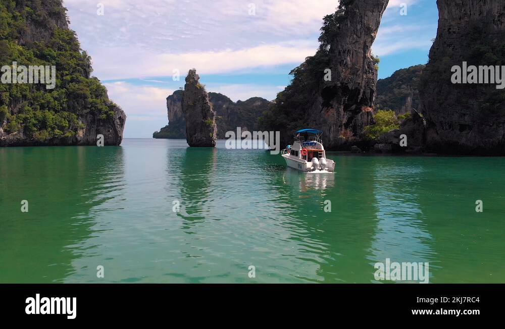 Bay of na Stock Videos & Footage - HD and 4K Video Clips - Alamy