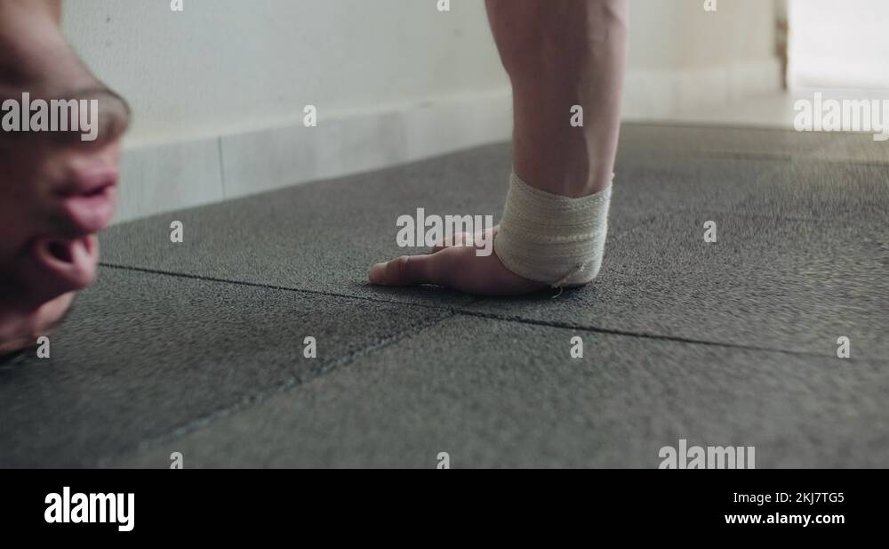 Training vertical Stock Videos & Footage - HD and 4K Video Clips - Alamy