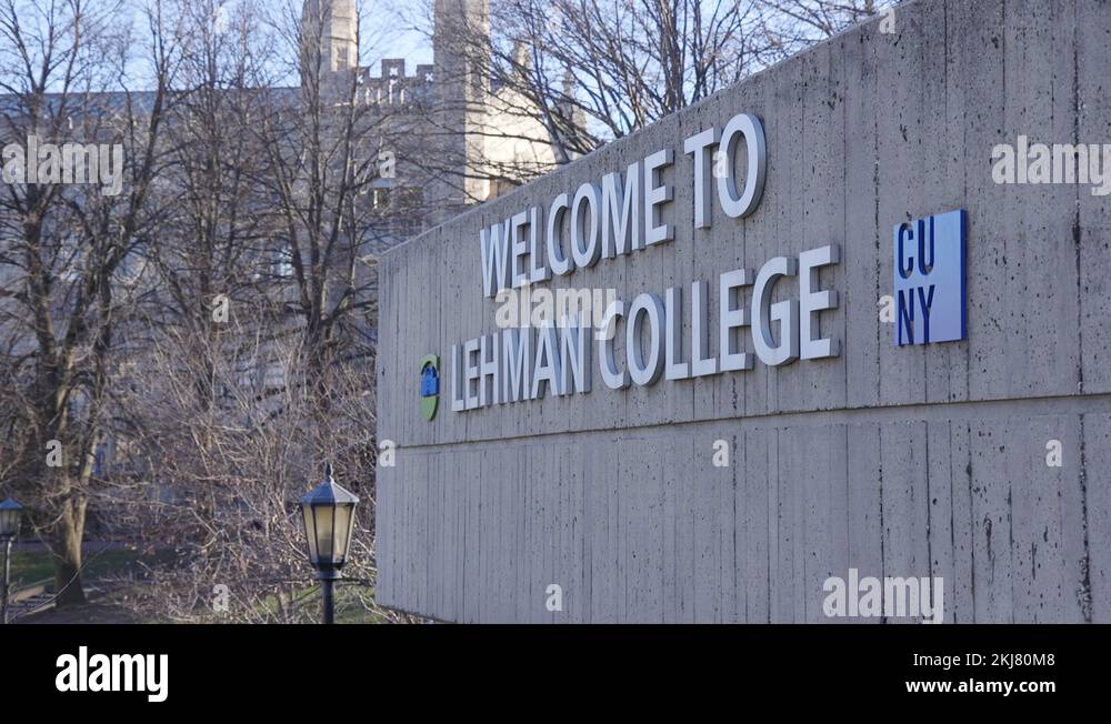 New college signage Stock Videos & Footage - HD and 4K Video Clips - Alamy