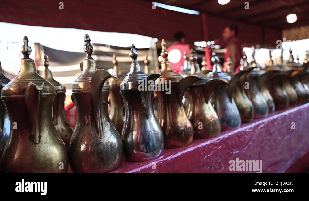 Saudi arabia dallah coffee pot Stock Videos & Footage - HD and 4K Video ...