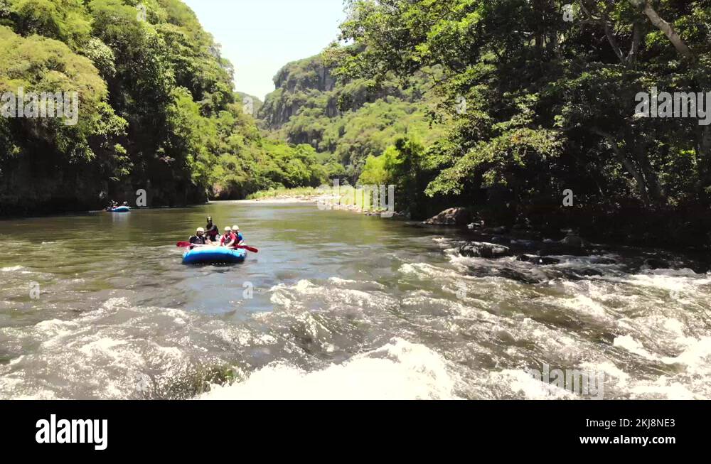 Balsa boats Stock Videos & Footage - HD and 4K Video Clips - Alamy