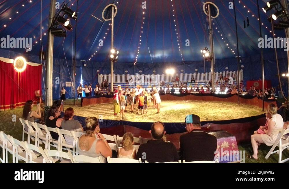 Circus center Stock Videos & Footage - HD and 4K Video Clips - Alamy
