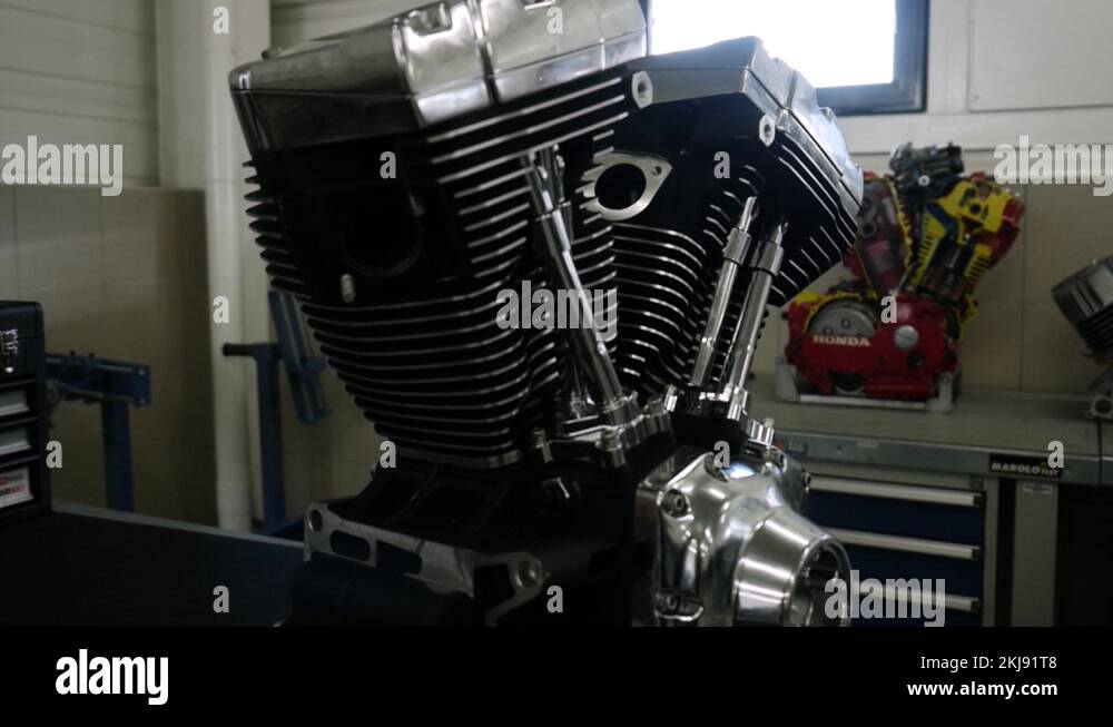 View inside the engine Stock Videos & Footage - HD and 4K Video Clips ...