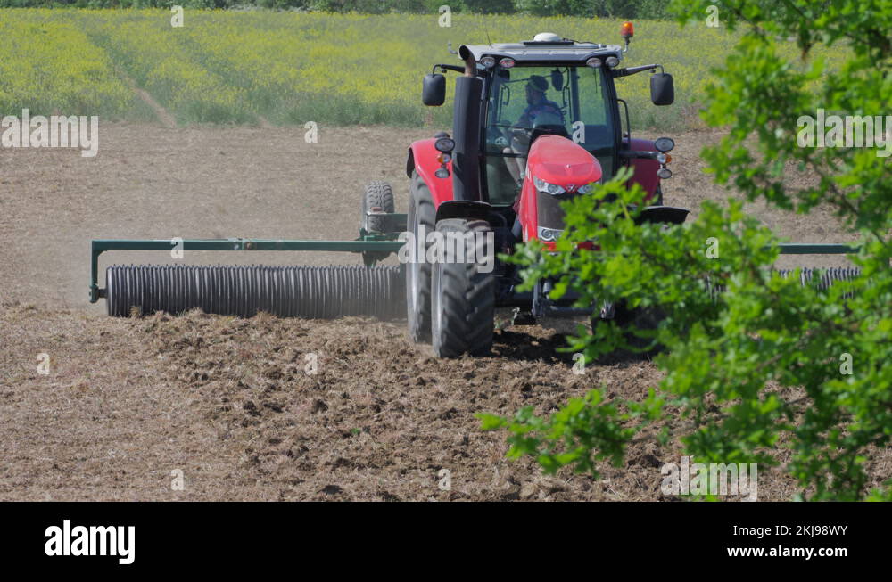 Rolling field Stock Videos & Footage - HD and 4K Video Clips - Alamy
