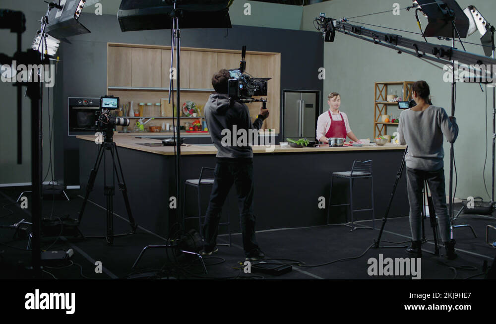 Tv chef celebrity Stock Videos & Footage - HD and 4K Video Clips - Alamy