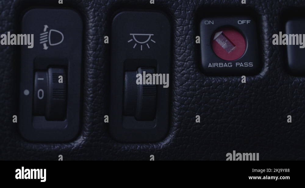 Airbag safety Stock Videos & Footage - HD and 4K Video Clips - Alamy