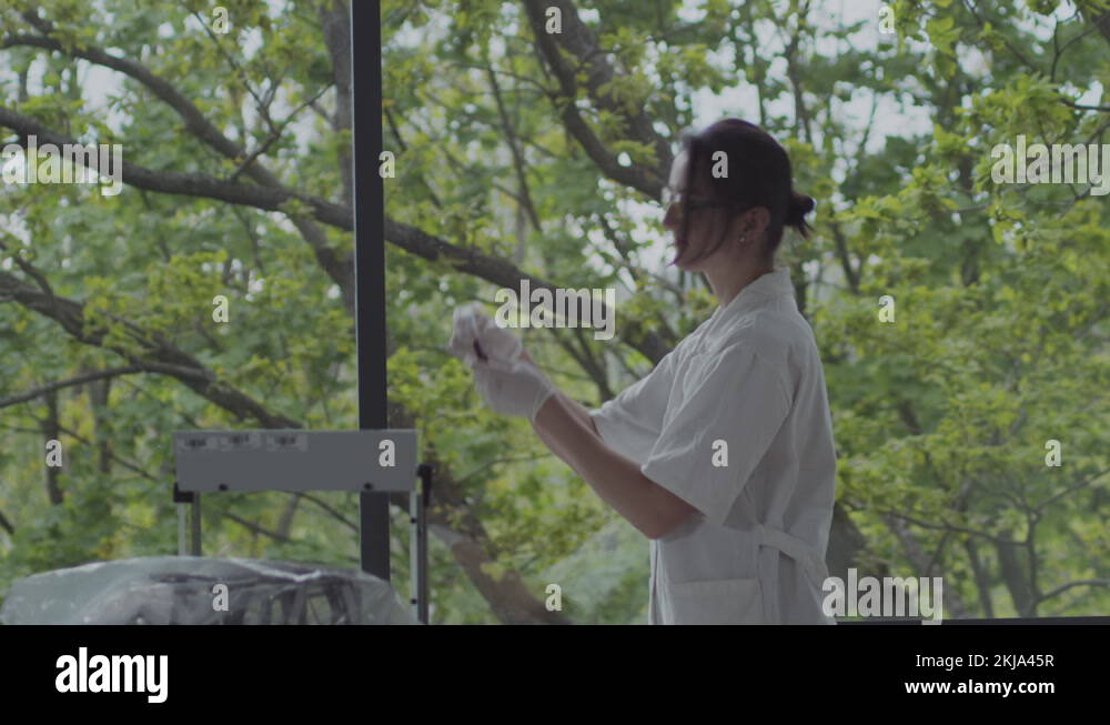 Green laboratory Stock Videos & Footage - HD and 4K Video Clips - Alamy