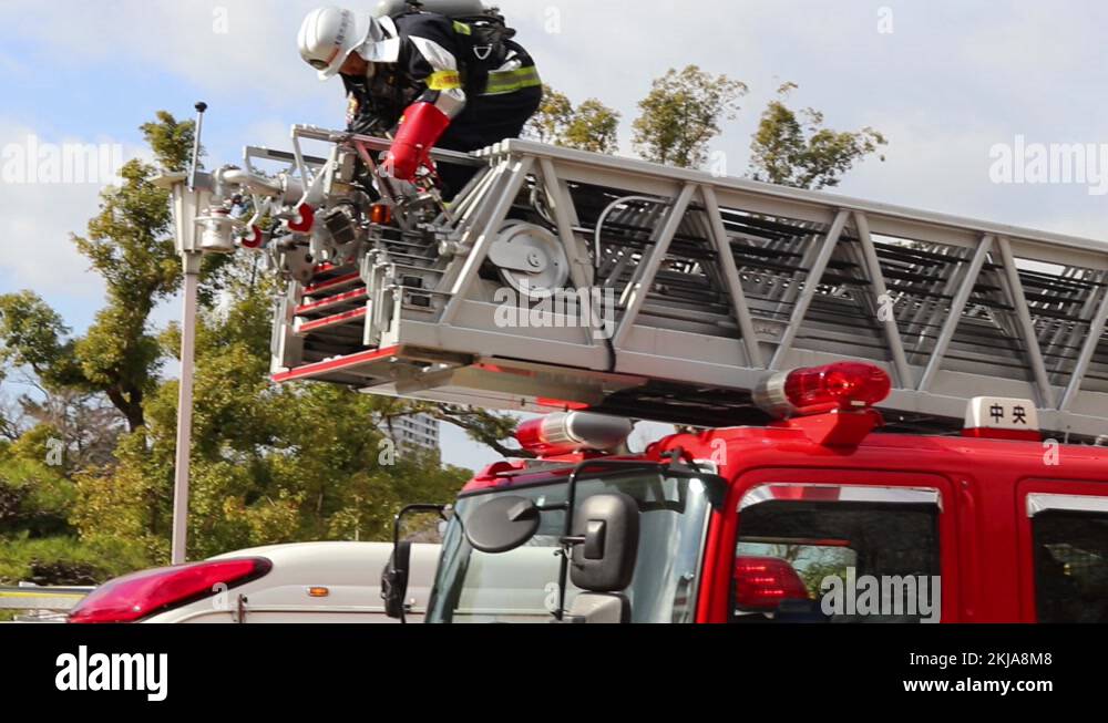 Japanese firemen Stock Videos & Footage - HD and 4K Video Clips - Alamy