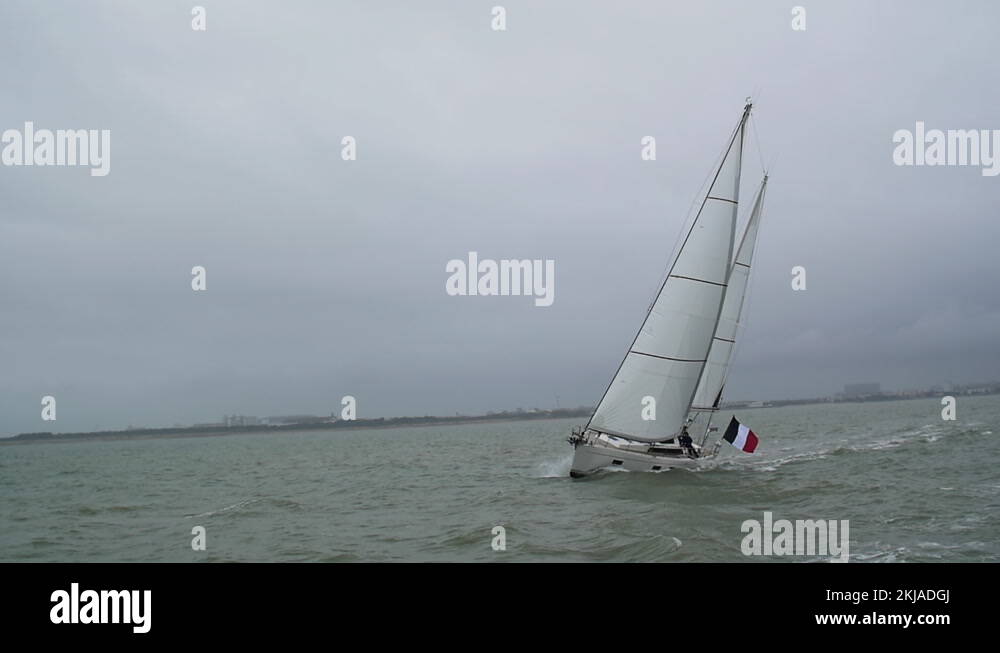 Boat heeling Stock Videos & Footage - HD and 4K Video Clips - Alamy