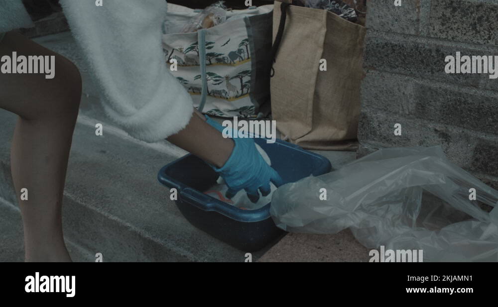 Bleach cloth Stock Videos & Footage - HD and 4K Video Clips - Alamy